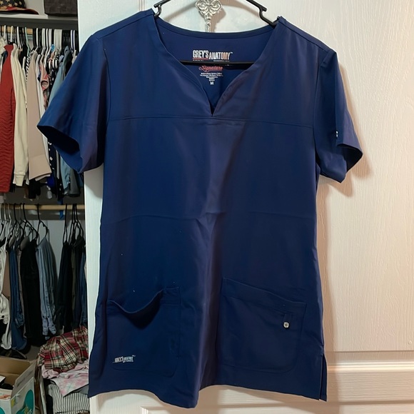 Grey's Anatomy | Tops | Medium Navy Greys Anatomy Signature By Barco ...